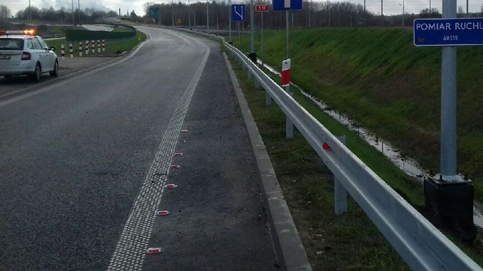 Sprawdzają ile pojazdów jeździ po naszych drogach. Ruszył Generalny ...