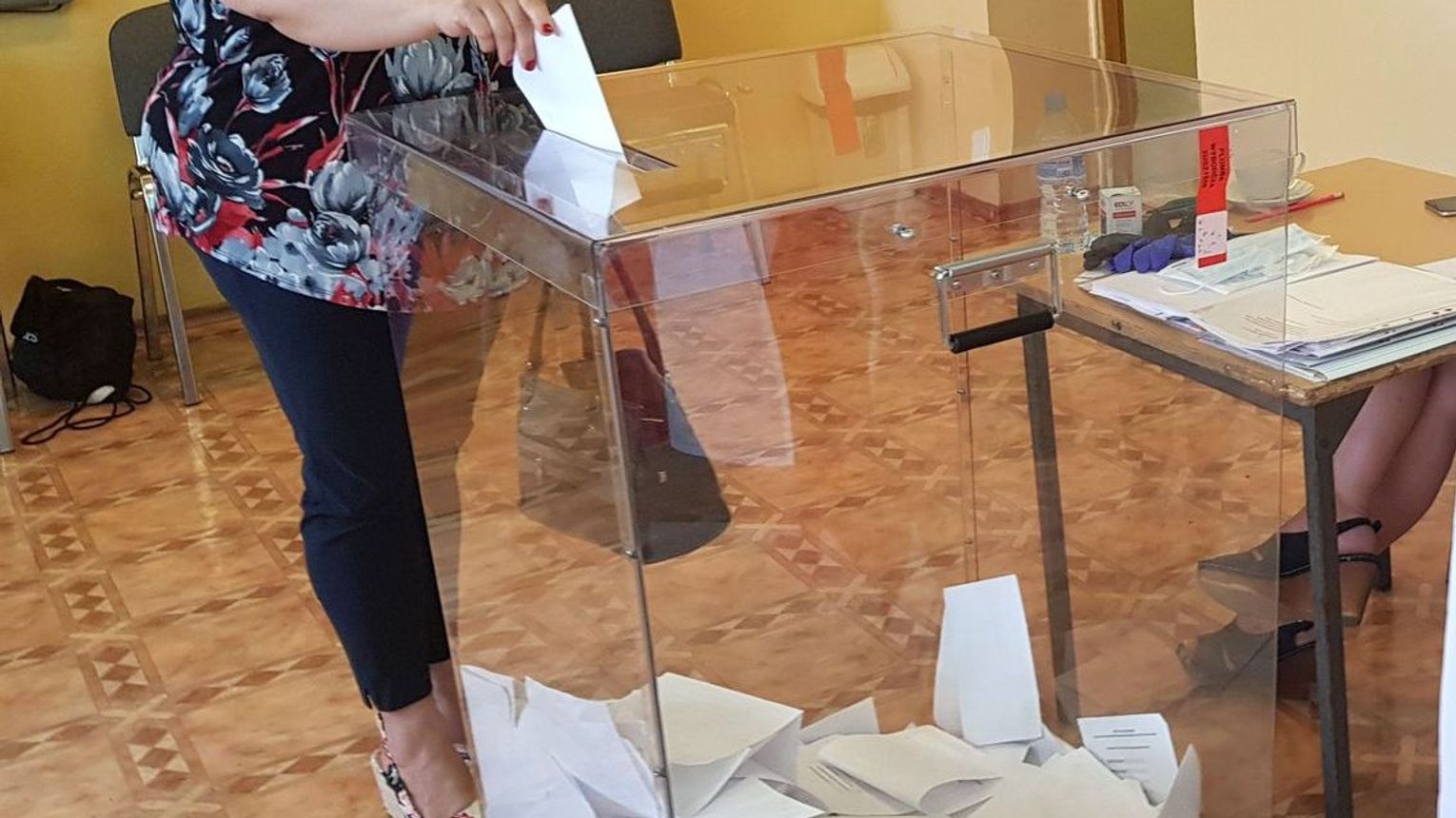 Ostatni przedwyborczy sondaż oraz prognoza do Sejmu i Senatu OGB Pro