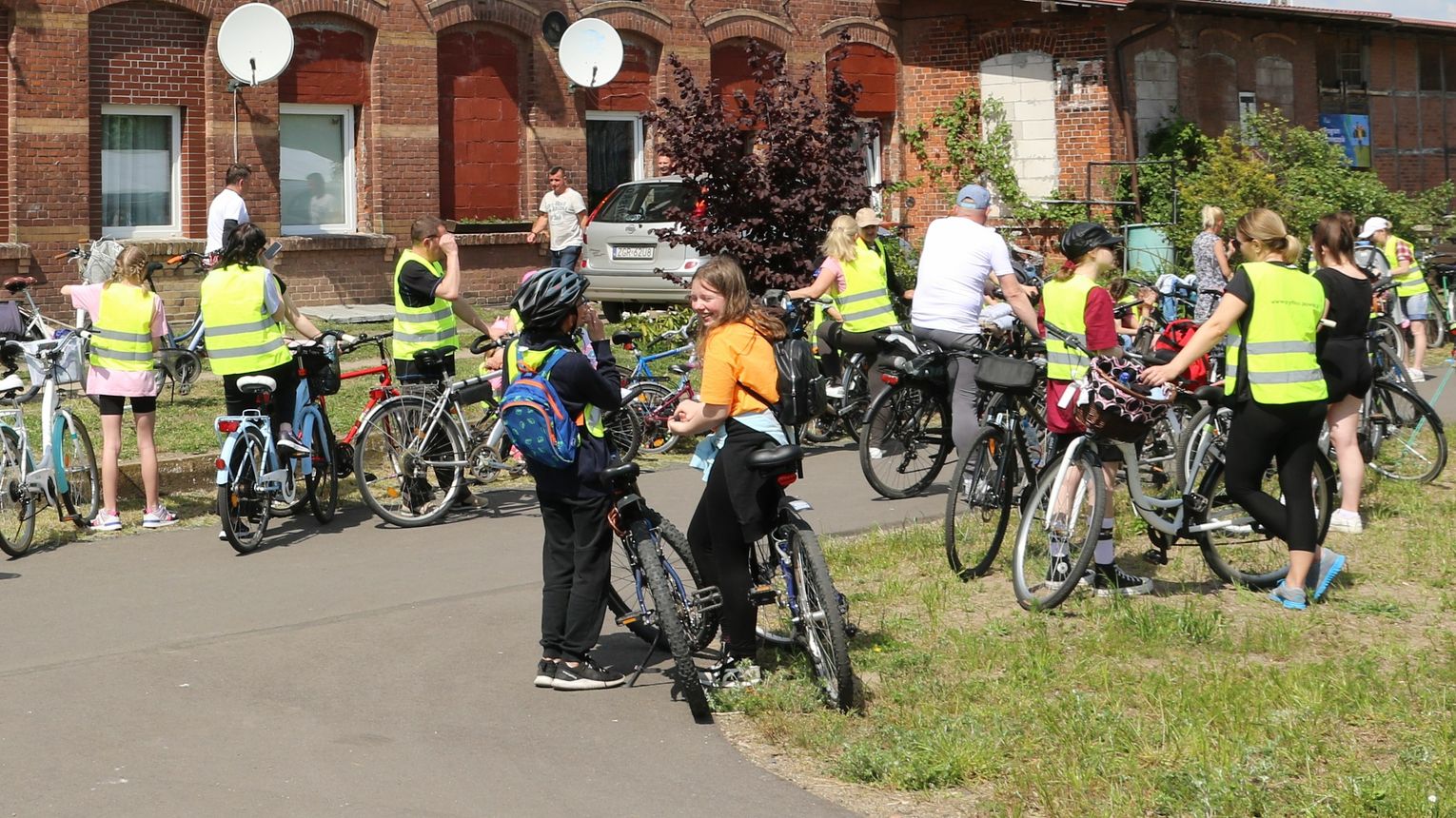 Rowerowy rajd z bezpłatnym pakietem. Na mecie medale i... smażona ryba