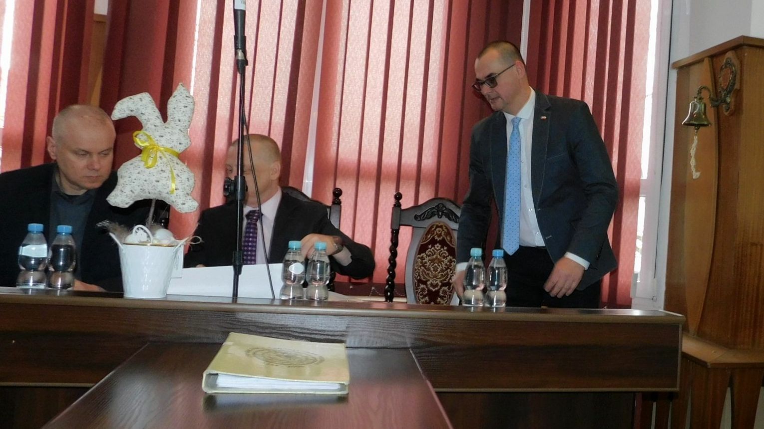 Sesja, na której nie ma burmistrza Sesja, na której nie ma burmistrza