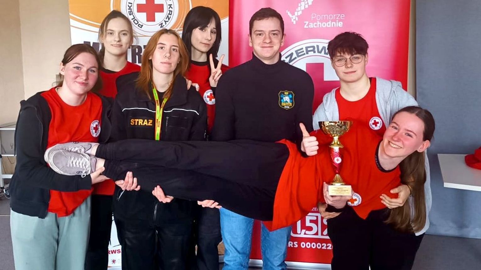 Zwyciężyły w Mistrzostwach Pierwszej Pomocy PCK